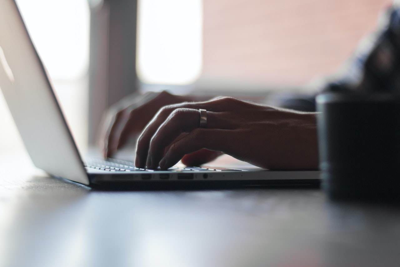 3 Bad Remote Work Habits and How to Break Them - In The Workplace