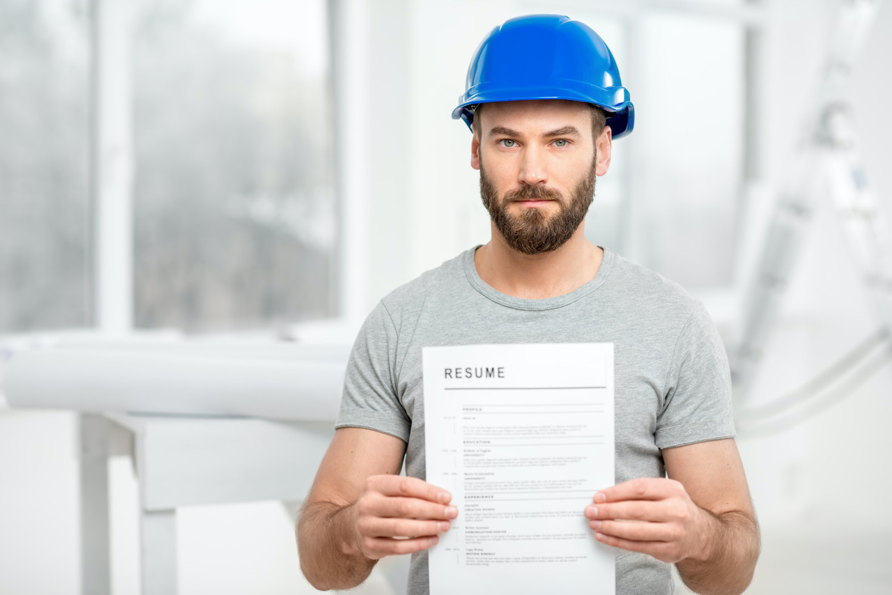 4 Easy Ways to Boost Your Construction Resume Skills - In The Workplace